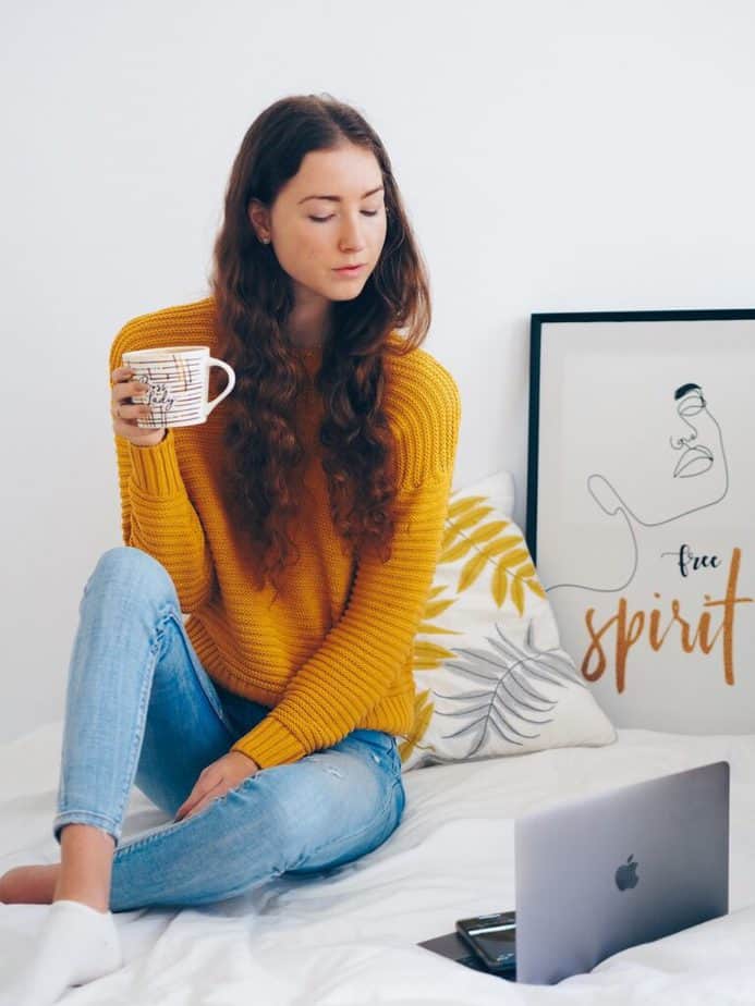 15 Amazing Career Blogs For Women You Need To Follow in 2021